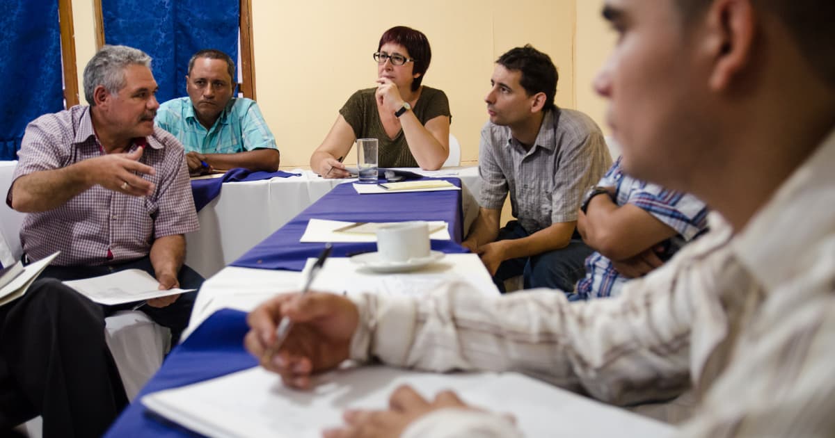 Internationale Zusammenarbeit: Analyse Arbeitsmarktmonitoring 2021 | cinfo